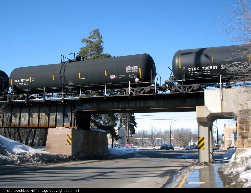 100226004 Westbound BNSF Tank Train (Ethanol?)